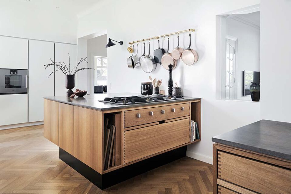 Farver og træ i varme farver hitter i køkkenet | Dit Nybyggeri